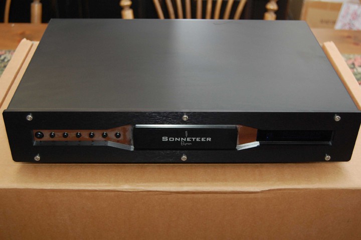 Sonneteer Byron CD Player Dealer Ad - Canuck Audio Mart
