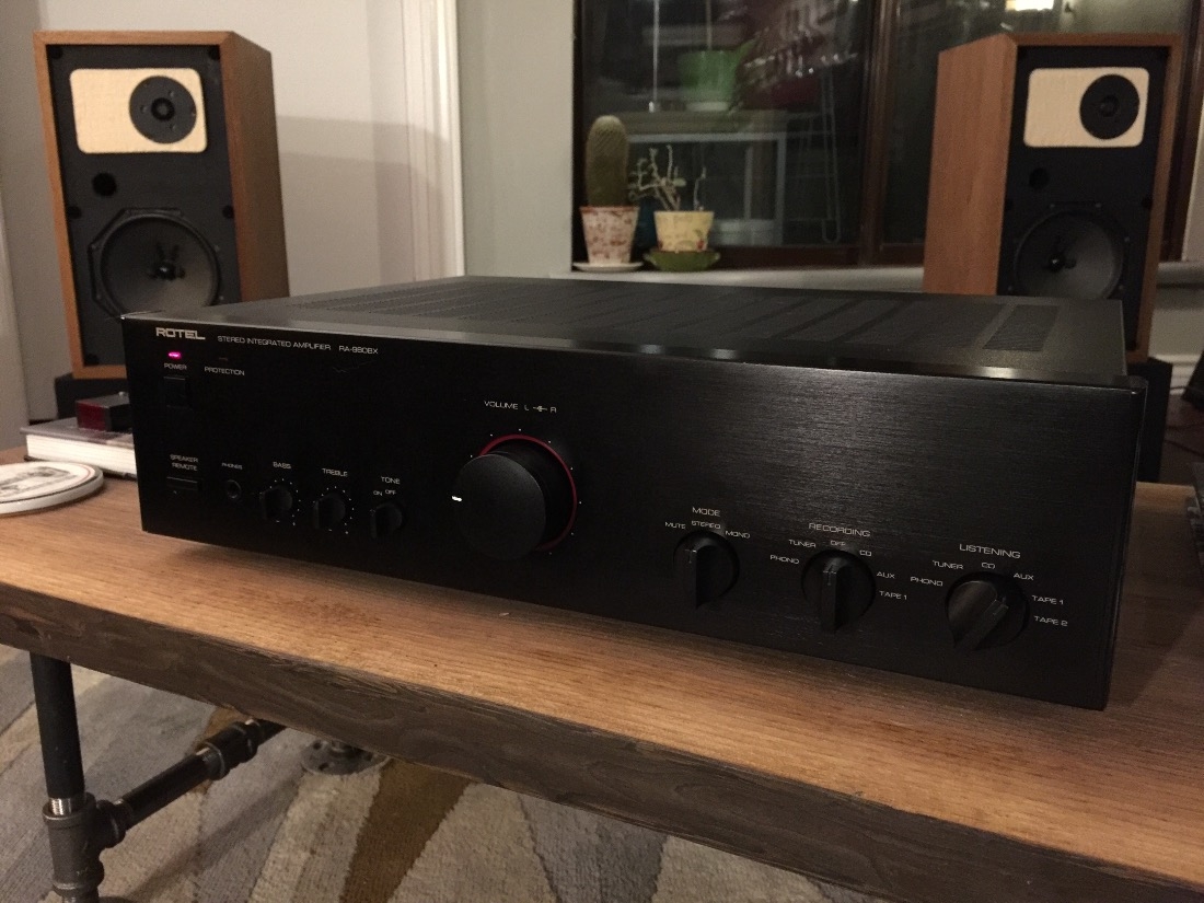 Fabulous Rotel RA-980BX Stereo Amplifier For Sale - Canuck Audio Mart