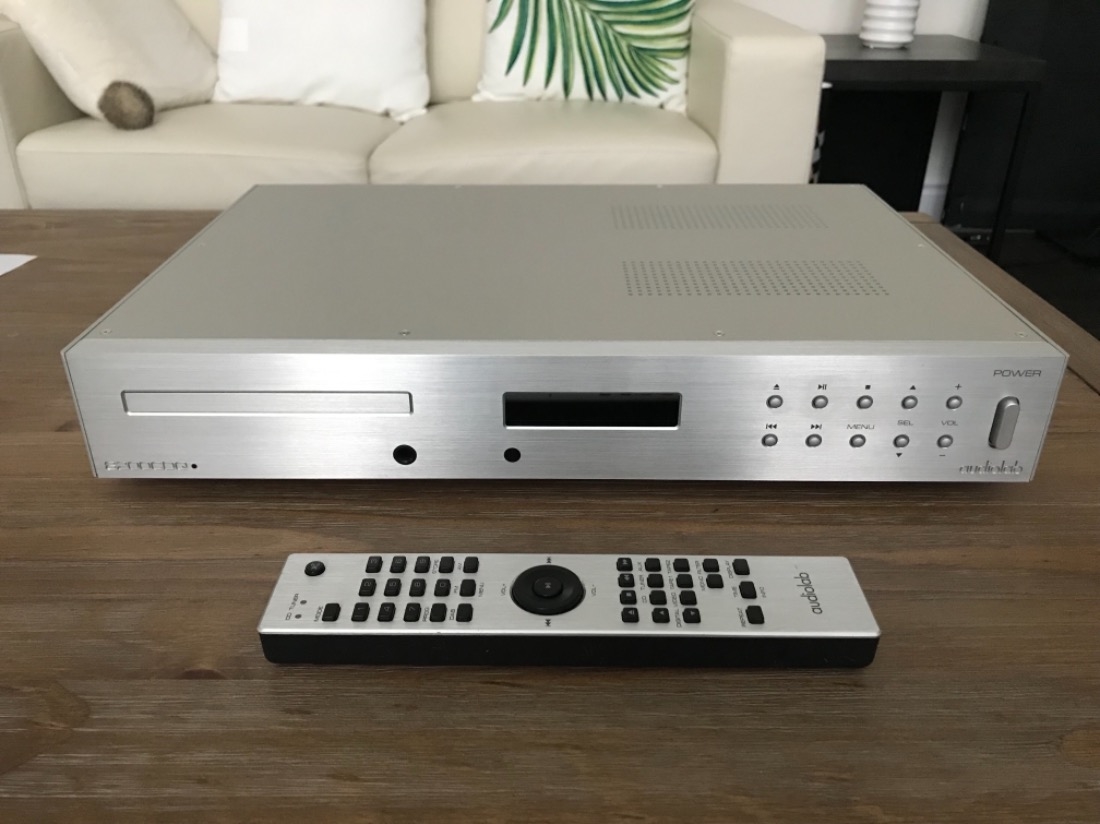 Audiolab 8200CDQ CD player/Preamp For Sale - Canuck Audio Mart