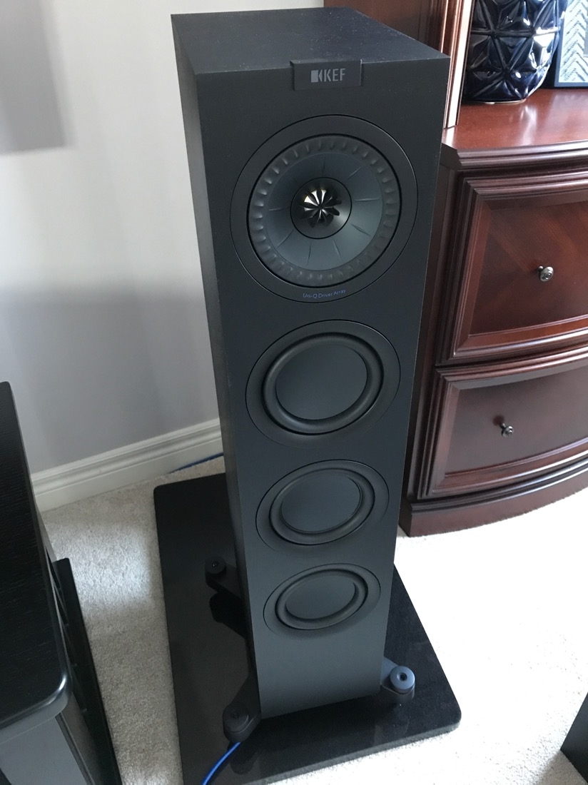 KEF Q550 - LIKE NEW - Small Floor Stander For Sale - Canuck Audio Mart