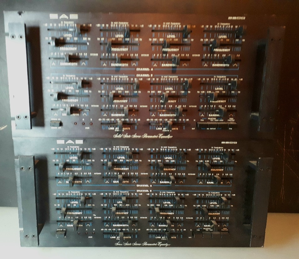 Two SAE 2800 Parametric Equalizers in great cosmetic & working ...