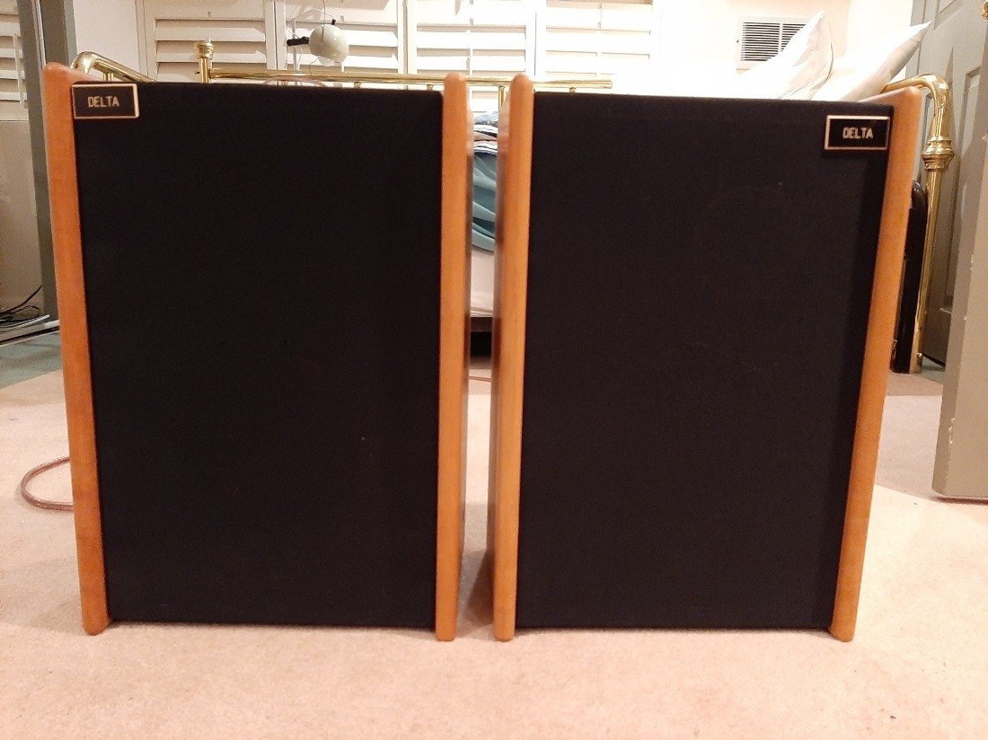 Vintage Delta speakers For Sale - Canuck Audio Mart