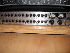 BEHRINGER TUBE EQUALIZER T1951 For Sale - Canuck Audio Mart