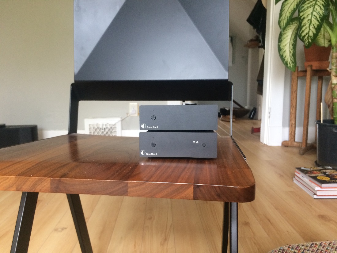 Pro-Ject Xpression III Turntable and accessories For Sale - Canuck ...