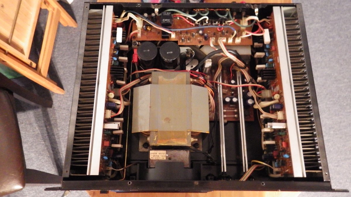 Yamaha P2250 For Sale - Canuck Audio Mart