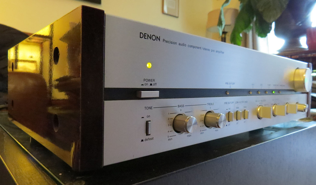 Denon PRA-1000, Champagne colour w/Rosewood sides, in fair condition ...