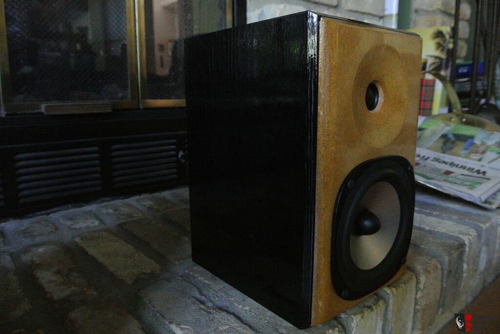 New High-end custom bookshelf/studio monitor w/ Seas/Vifa Components ...