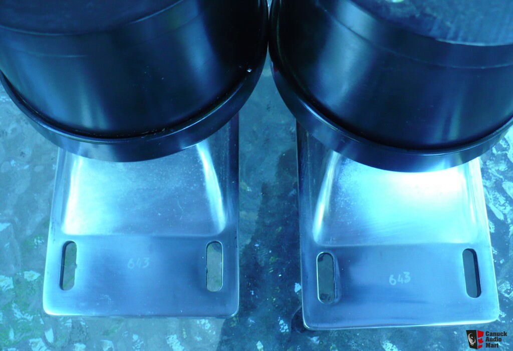 Electro Voice EV T350 UHF Horn Tweeters 7LB Magnets Massive and The ...