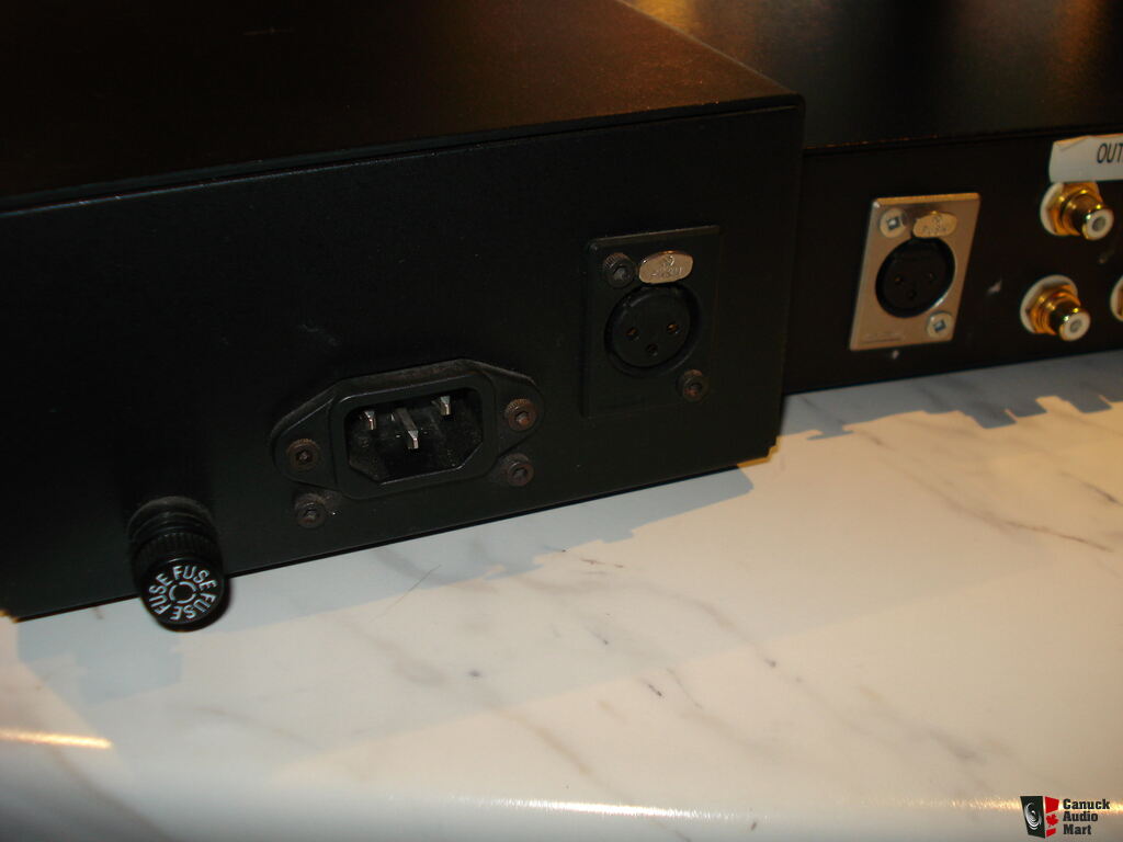 Morrison Audio Preamplifier with out board Power supply & Phono Stage ...