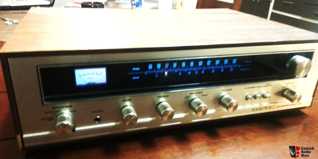 Technics SA-5560 Stereo Receiver, Akai AS970 4 channel receiver ...
