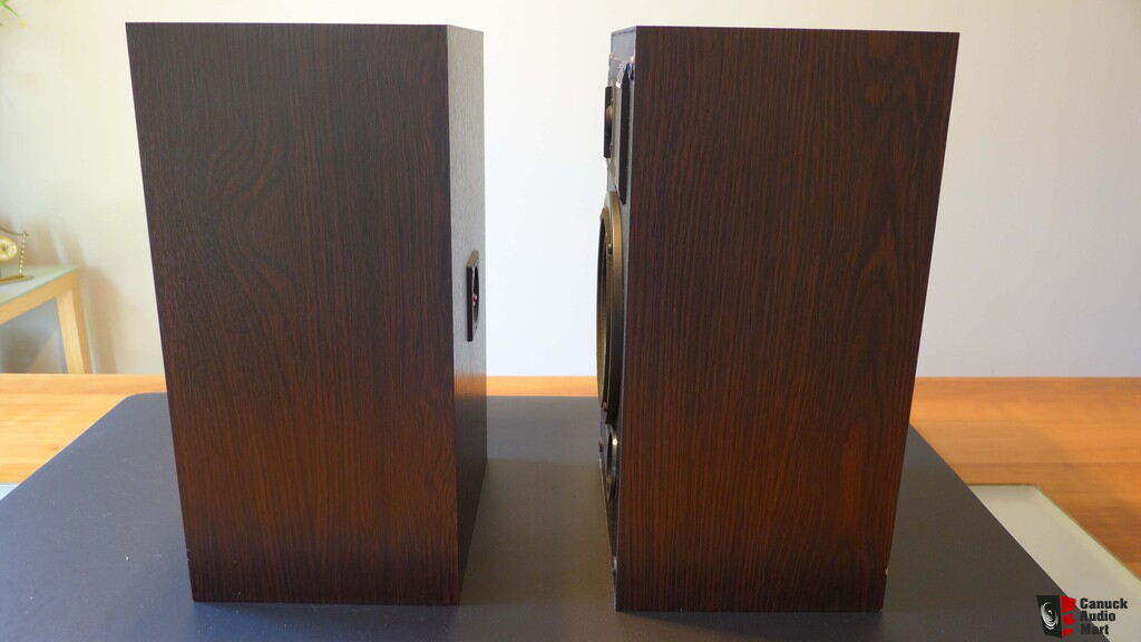 JBL 62 Titanium Laminate Speakers Photo #1050364 - Canuck Audio Mart