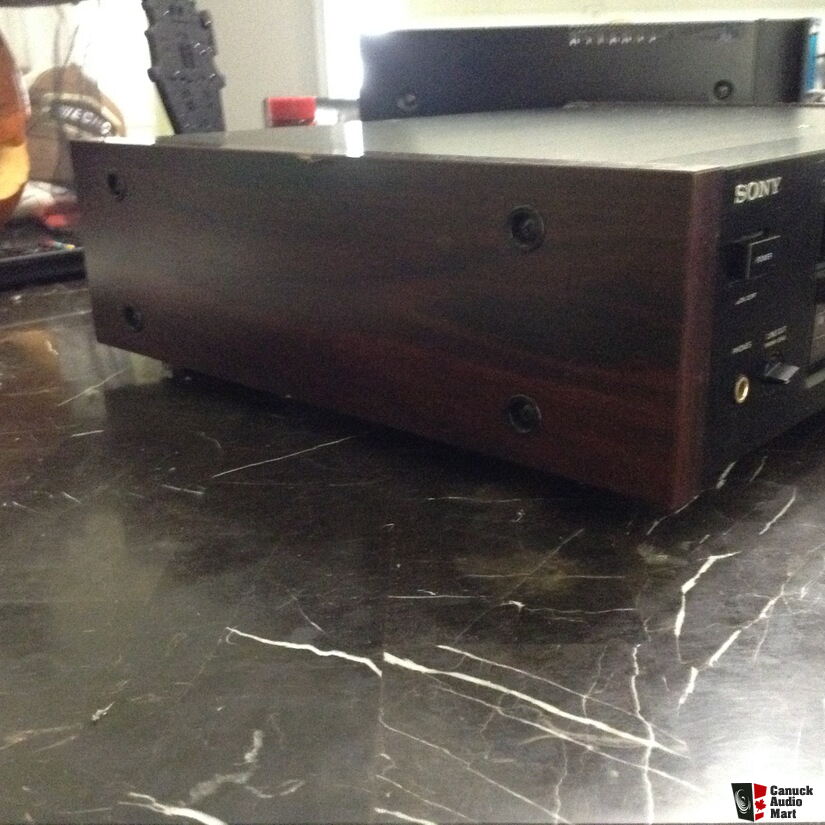 Sony X7ESD CD Player with remote Photo #1078426 - Canuck Audio Mart