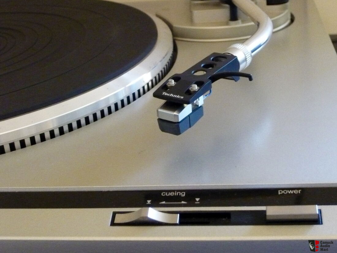 Technics SL-Q202 Direct Drive Turntable with Signet 5Ea cartridge Photo ...