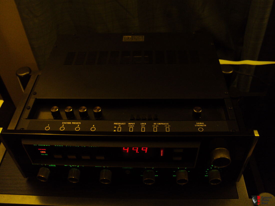 McIntosh MR80 ANALOG FM TUNER PRESETS in working order top model was ...
