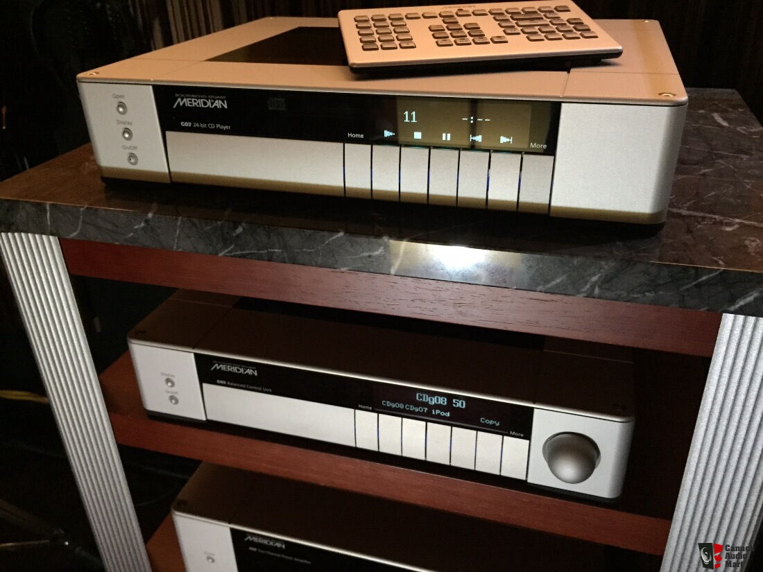 Meridian G02 balanced preamplifier Photo #1099461 - Canuck Audio Mart