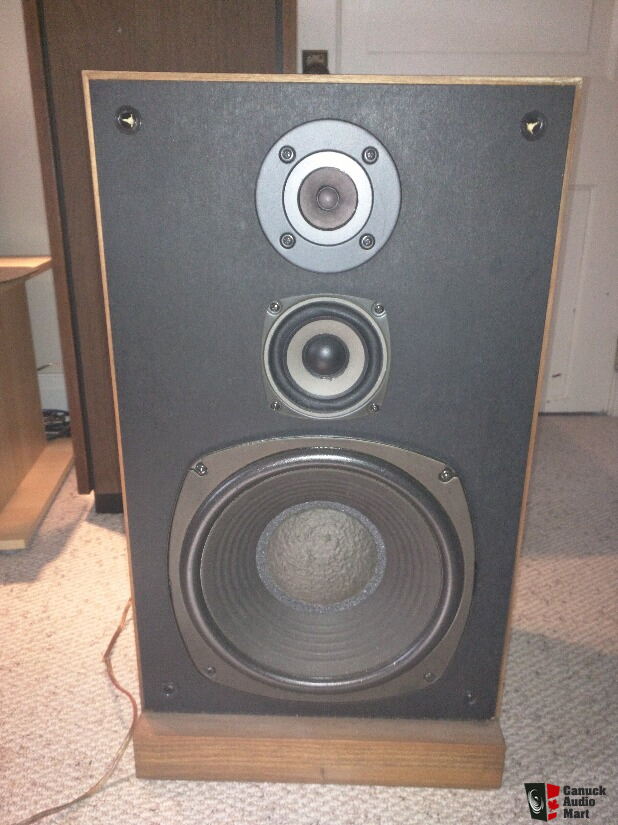Realistic Optimus 25 (reduced) Photo #1101459 - Canuck Audio Mart