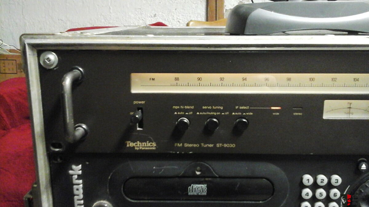Updated - Technics ST-9030 8 gang FM Tuner!!! Photo #1107998 - US Audio ...