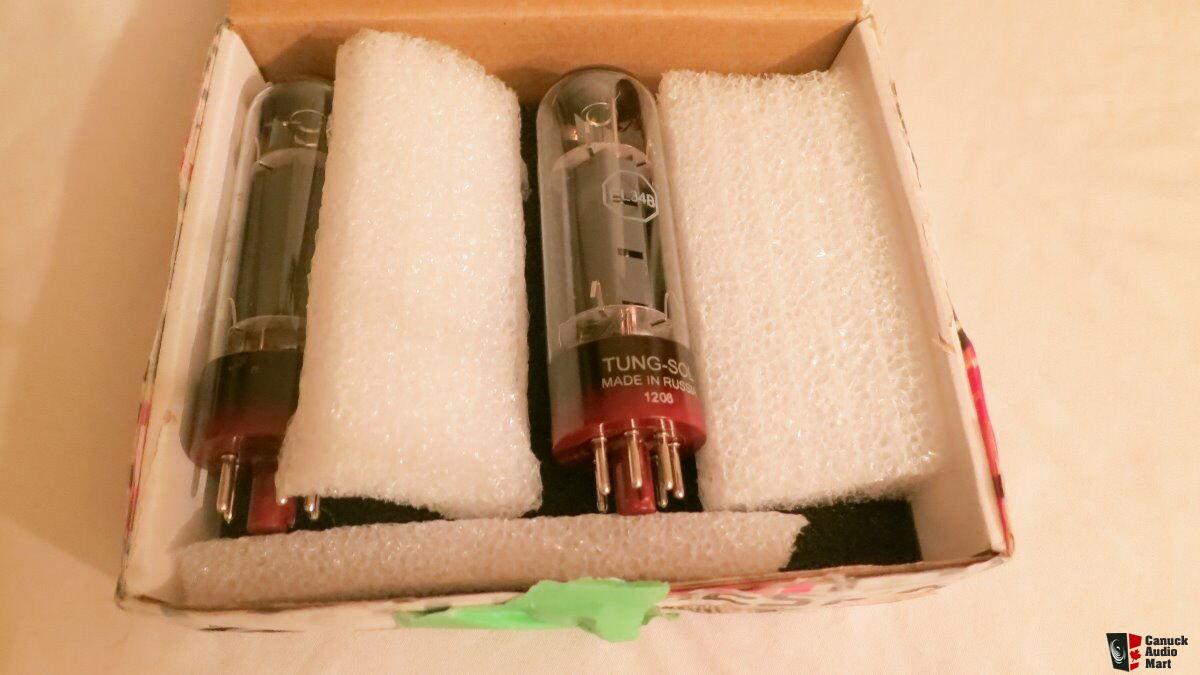 Simply Italy Integrated Tube Amp - made in Italy by Unison Research. 12 ...