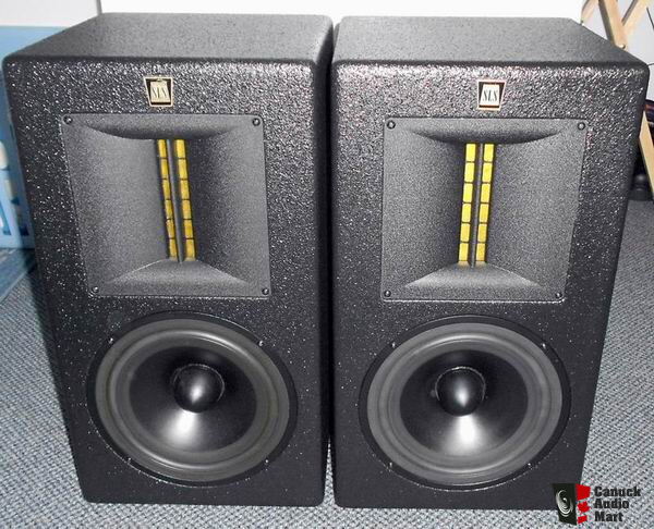 SLS Audio S8R Ribbon Studio Reference Monitors For Sale - Canuck Audio Mart