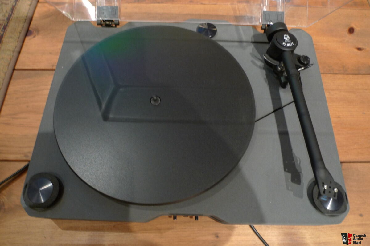 Turntable Roksan radius 1 with TABRIZ tonearm and Roksan corus blue ...