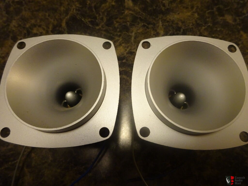 Pair of Hitachi H-54H bullet tweeters from Hitachi HS-480 speakers ...