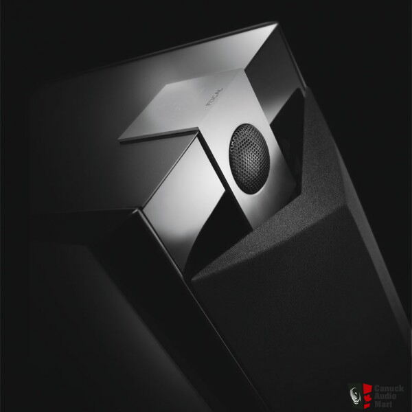 Focal Chorus 826V Black Floor Standing Speakers Photo #1155086 - Canuck ...