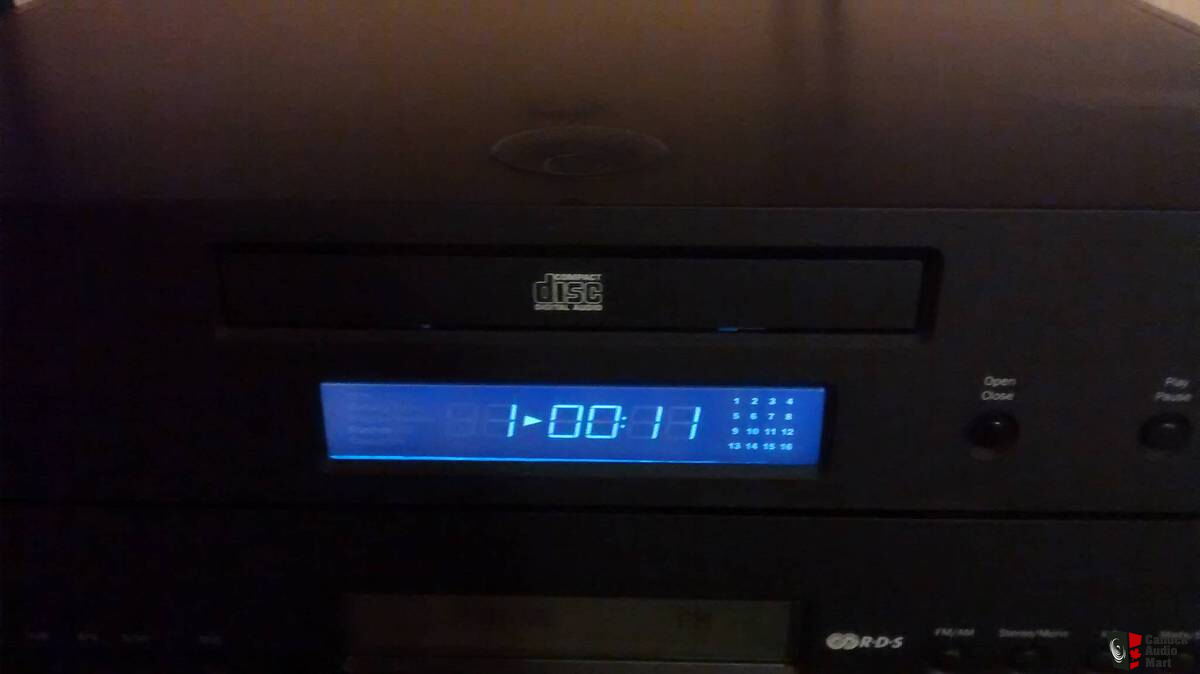 Cambridge Audio Azur 540C CD player, black Photo #1193766 - Canuck ...