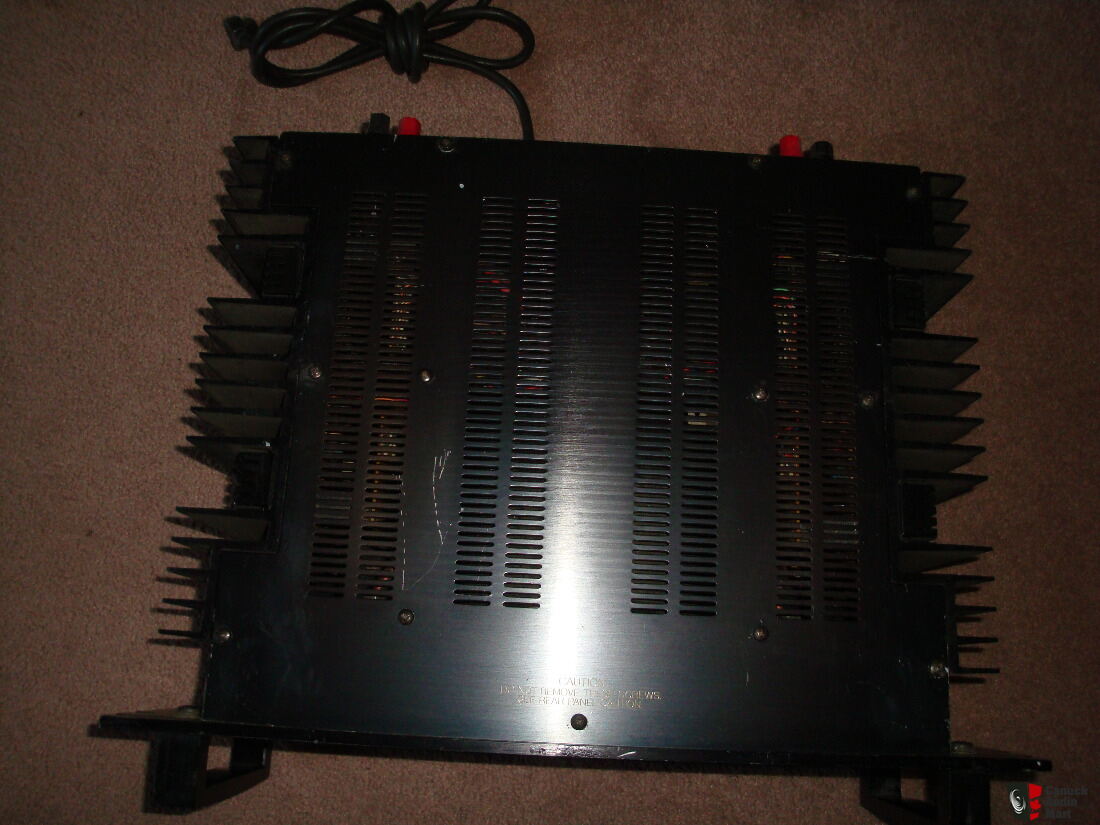 Yamaha PC2002. Legendary power amplifier Photo #1199416 - Canuck Audio Mart
