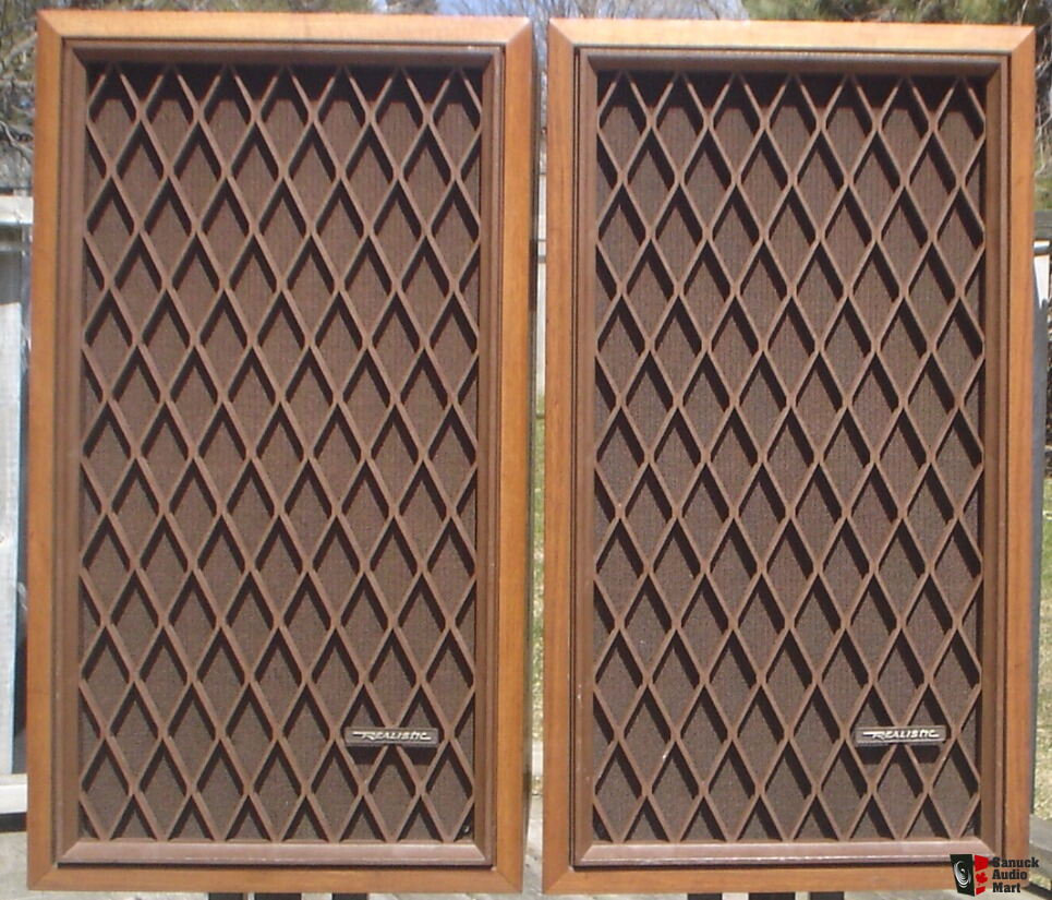 Pair, Realistic Nova-7B (40-2025A) 3-way Speakers Photo #1210687 ...