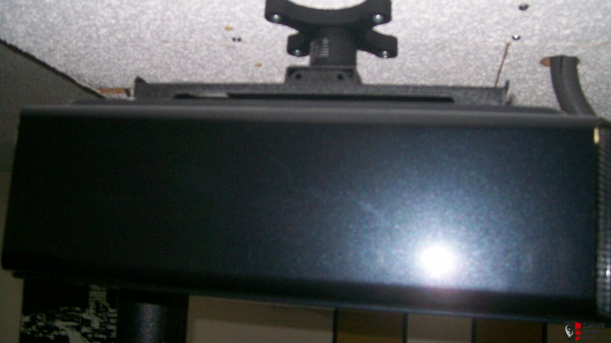 JVC DLA-RS40-U HD Projector bundle including Extra Lamp and ceiling ...