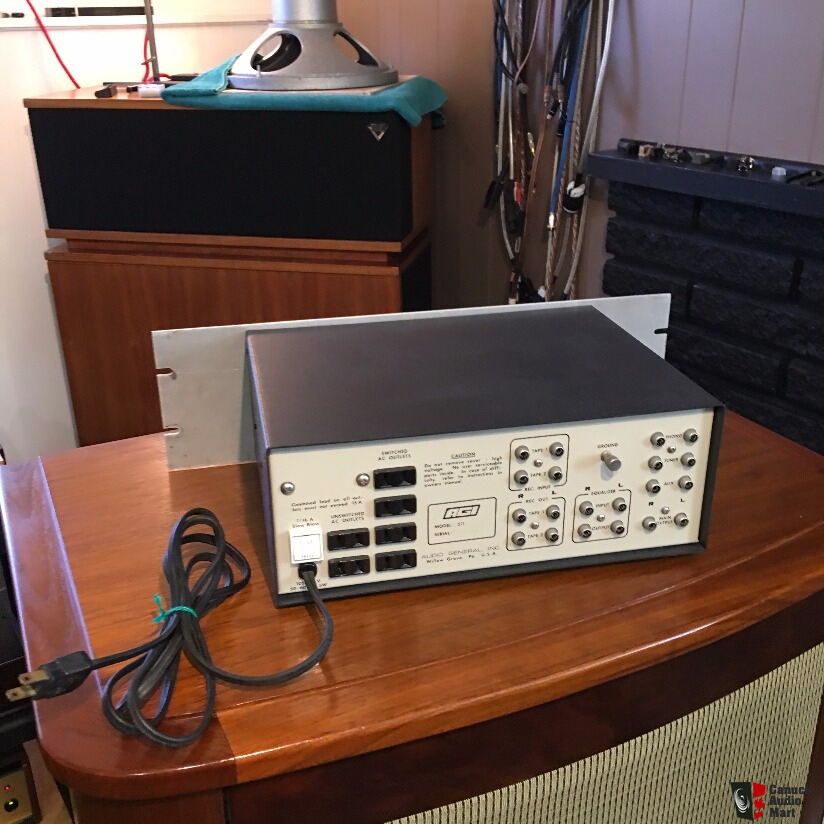 AGI vintage SS preamplifier, TAS recommended, rare rack mount front ...
