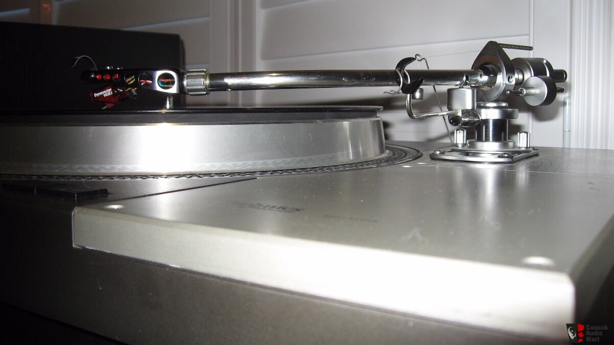 Technics SL-110 Direct Drive Turntable Photo #1239311 - Canuck Audio Mart