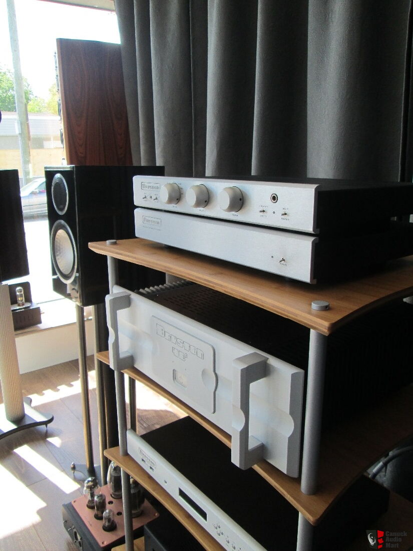Bryston BP26 Preamp with built in MM Phono card, MPS2 - Sold Photo ...