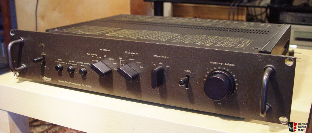 Technics SU-9070 Pro Series Preamp Photo #1252998 - Canuck Audio Mart