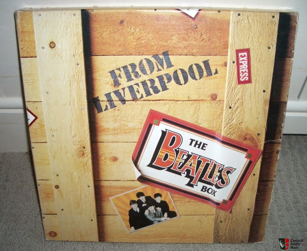 THE BEATLES BOX 8 LP box set in excellent condition U.K. Import For ...