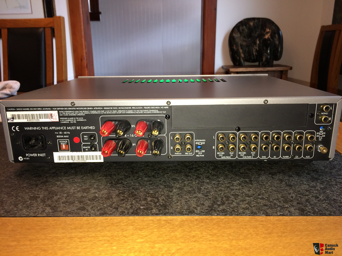 Silver Arcam FMJ A32 Integrated Amplifier with Phono Stage Photo ...