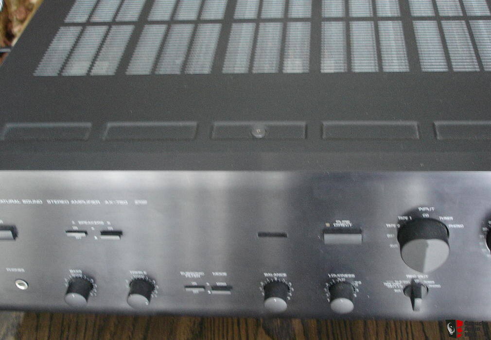 Yamaha AX-750 Integrated Amp For Sale - Canuck Audio Mart