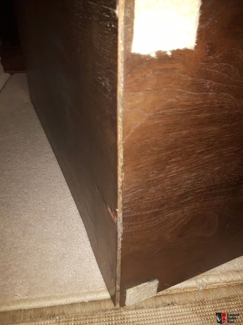 Rotel RA-310 integrated and Sansui SP-200 speakers (some work needed ...