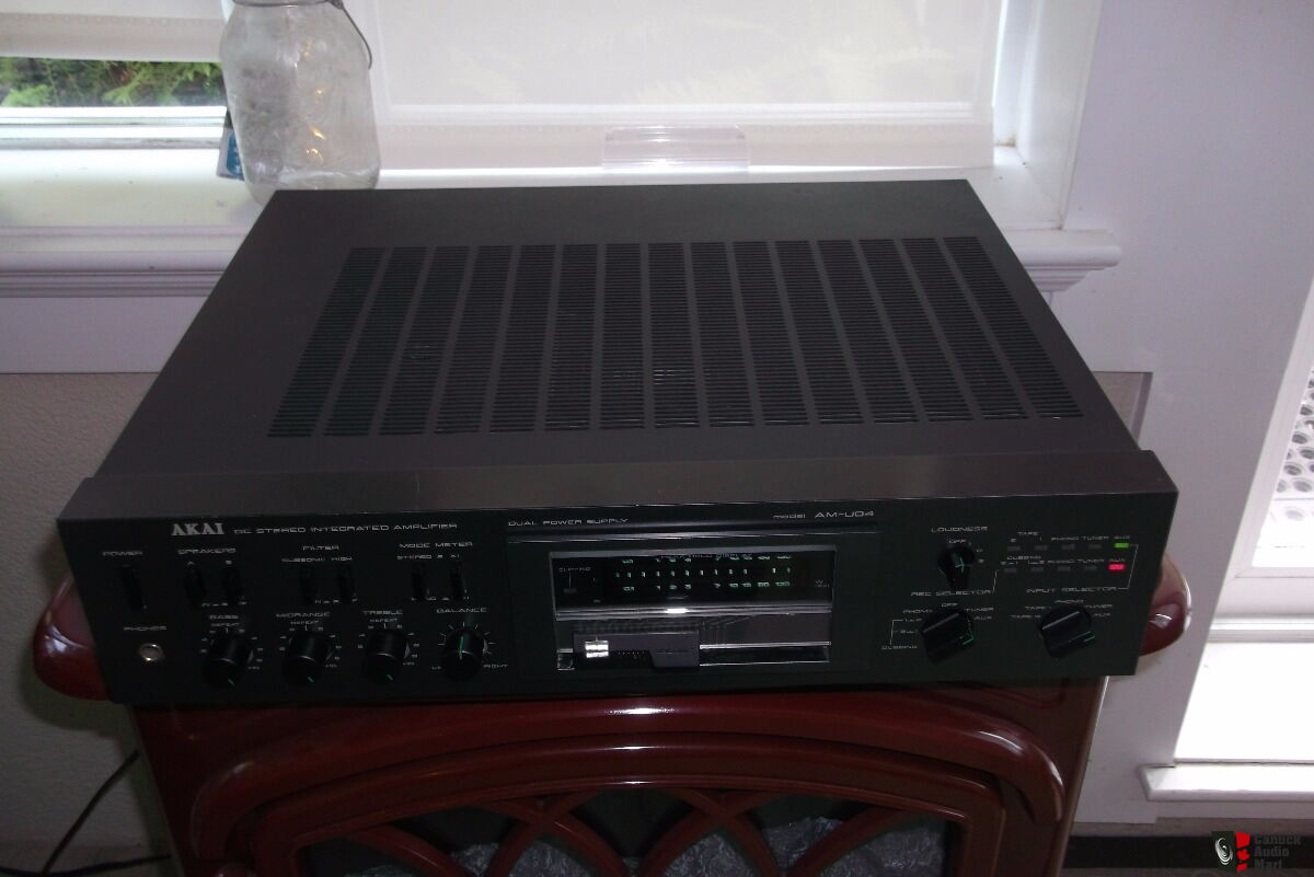 BLACK OR SILVER Akai AM-U04 Stereo Integrated Amplifier Photo #1315518 ...