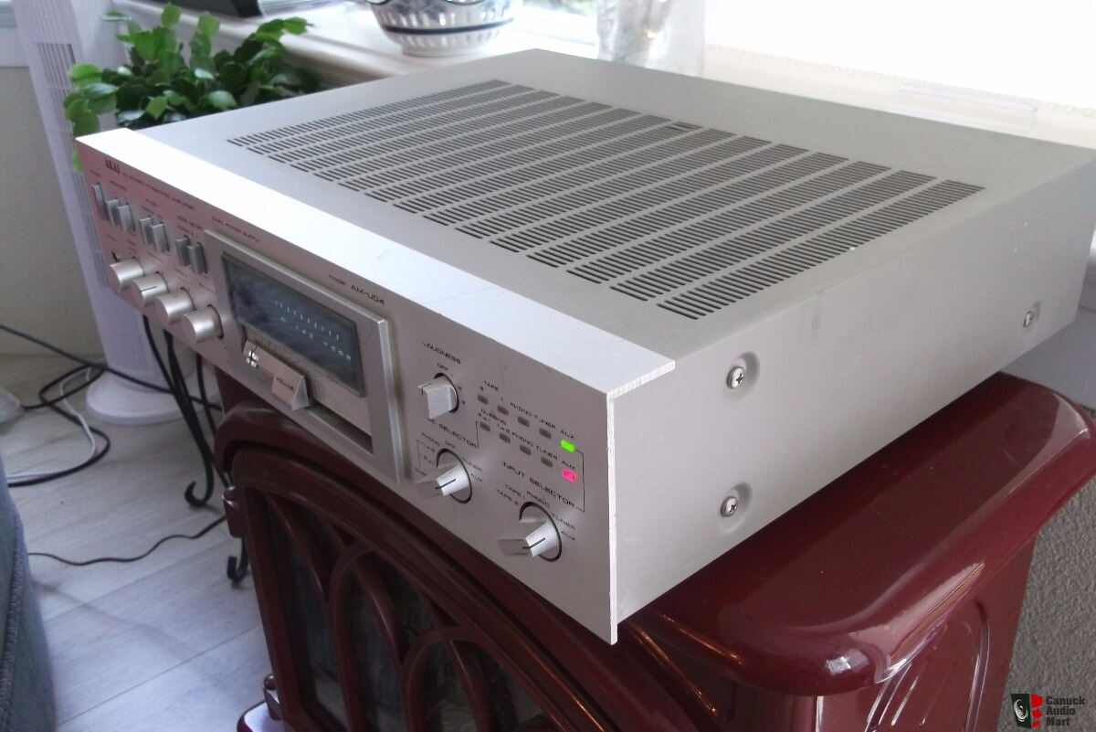 BLACK OR SILVER Akai AM-U04 Stereo Integrated Amplifier Photo #1315518 ...
