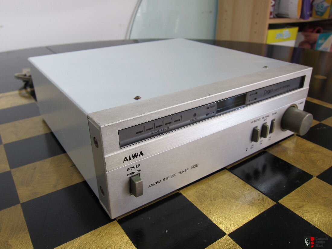 Classic Aiwa R30, C30 and P30 Tuner, Pre-amplifier and Power Amplifier ...