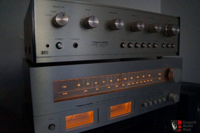 Realistic SA-1000A stereo amplifier and Realistic TX-1001 stereo tuner ...