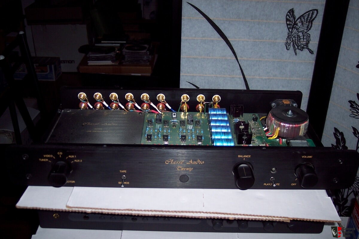 Classe Audio model twenty preamp with remote Photo #1337986 - Canuck ...
