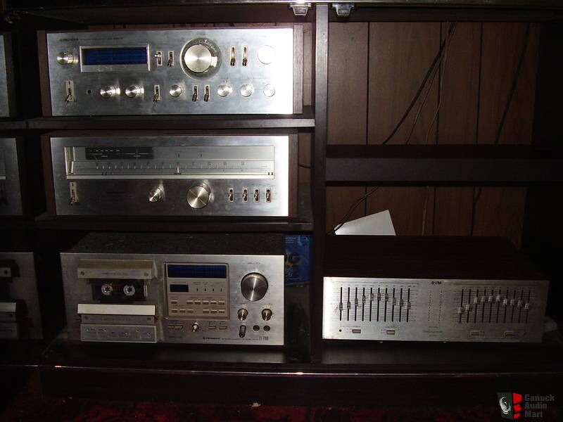 Pioneer turntable, equalizer, amp, mixer and deck Photo #134730 ...