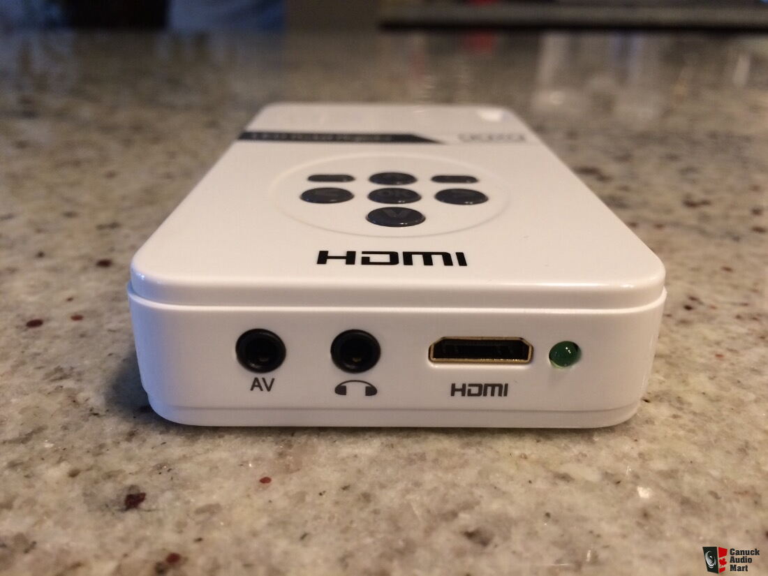 AAXA LED Pico Pocket Projector (New) Photo #1353539 - Canuck Audio Mart