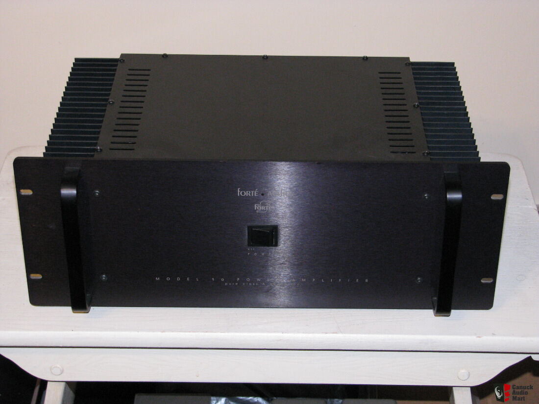 Forte 1A 50W pure class A amplifier designed by Nelson Pass Photo ...