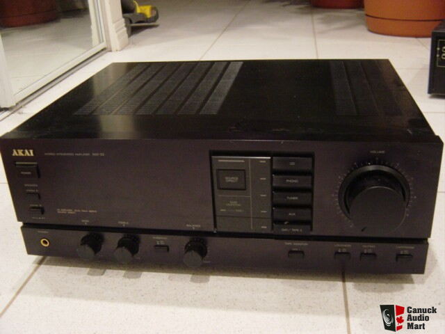 akai stereo integrated dc amplifier, model: AM-32 For Sale - Canuck ...