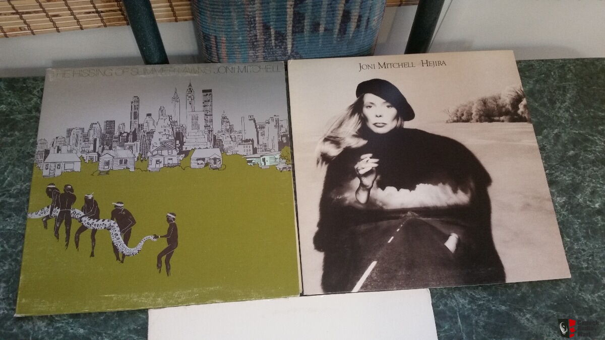 joni mitchell vinyl set Photo #1366199 - UK Audio Mart