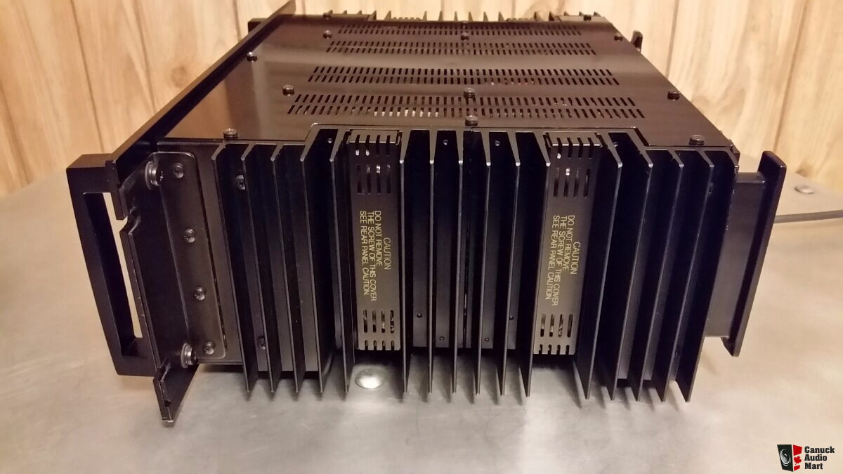 Yamaha PC2002M 2 CHANNEL Amplifier Photo #1383908 - US Audio Mart