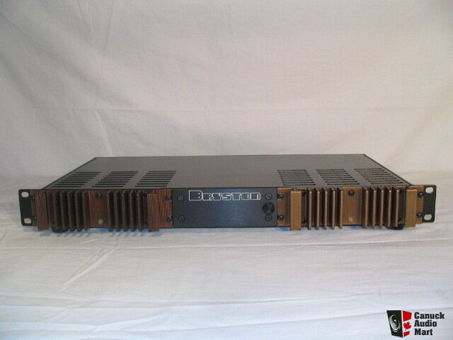Bryston 2B LP power amp & Bryston 12B preamp
